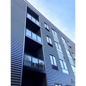 Prefabricated Aluminum Balconies for Multi-Family Applications ...